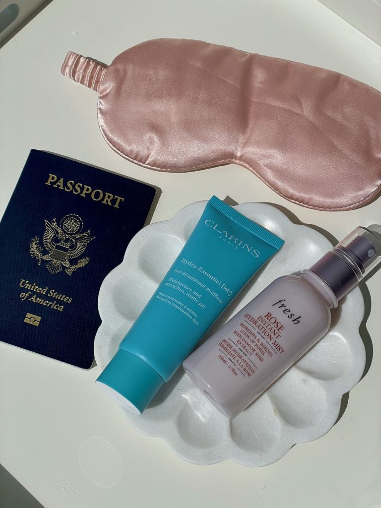 Overnight Flight Skincare like the French: Hydrate During Long Flights 2025